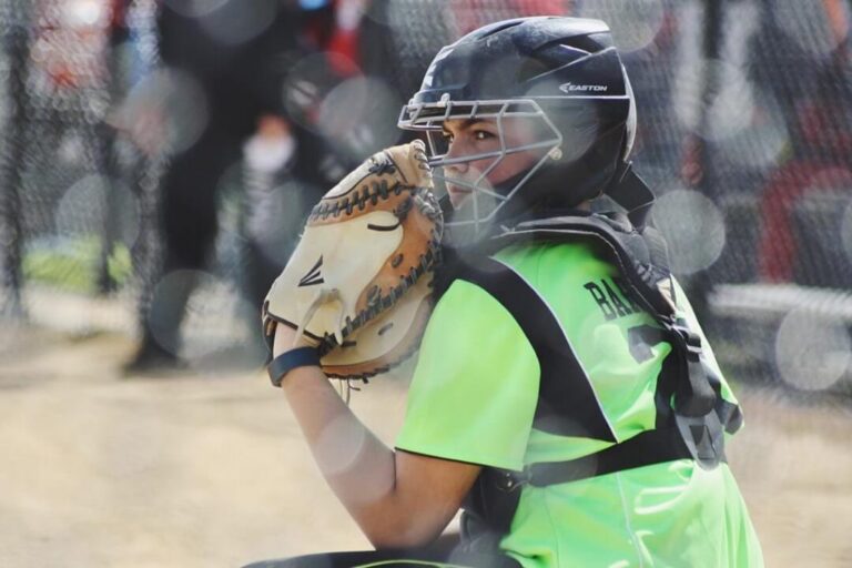 7 Softball Chants & Cheers to Energize Your Team from Dugout to Field ...